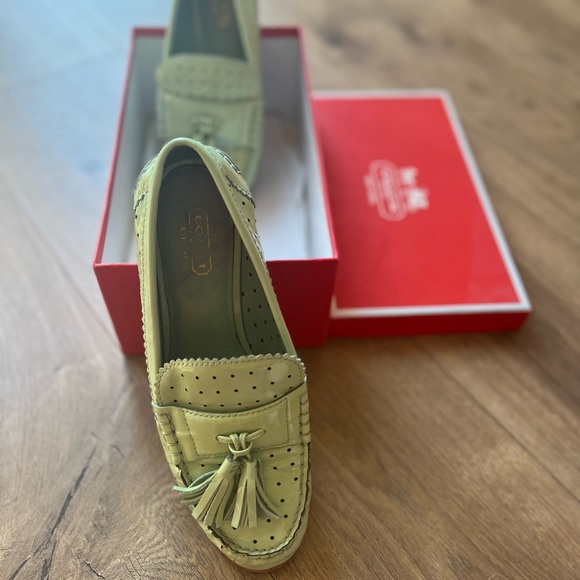 Coach | Shoes | Vintage Coach Leather Haydee Perf Patent Loafers Size ...